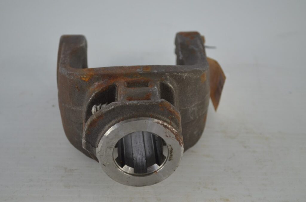 一 540 pto yoke, part number MT8050SB – Hahn Farms Ltd.