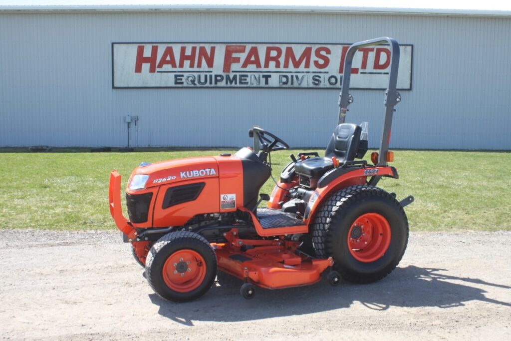 Kubota B2620 4wd compact tractor, mid mount 54″ mower, turf tires ...